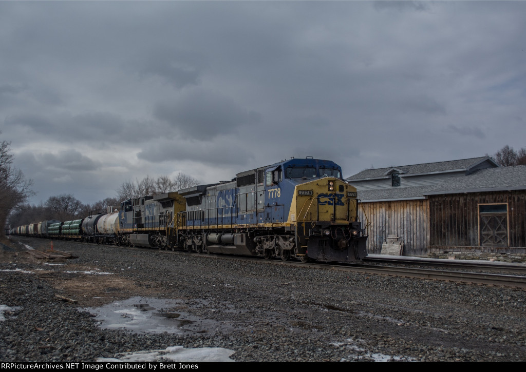 CSX Q633